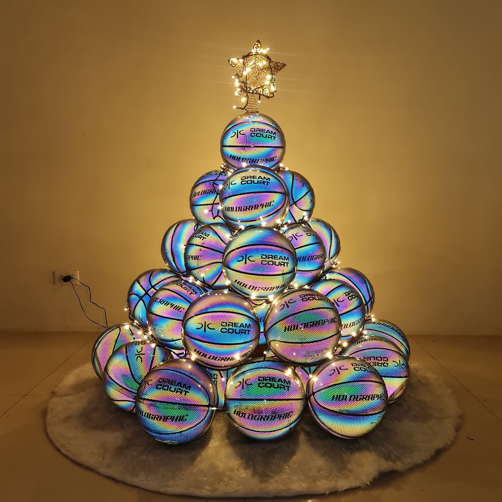 DC Holo Ball – Dreamcourt